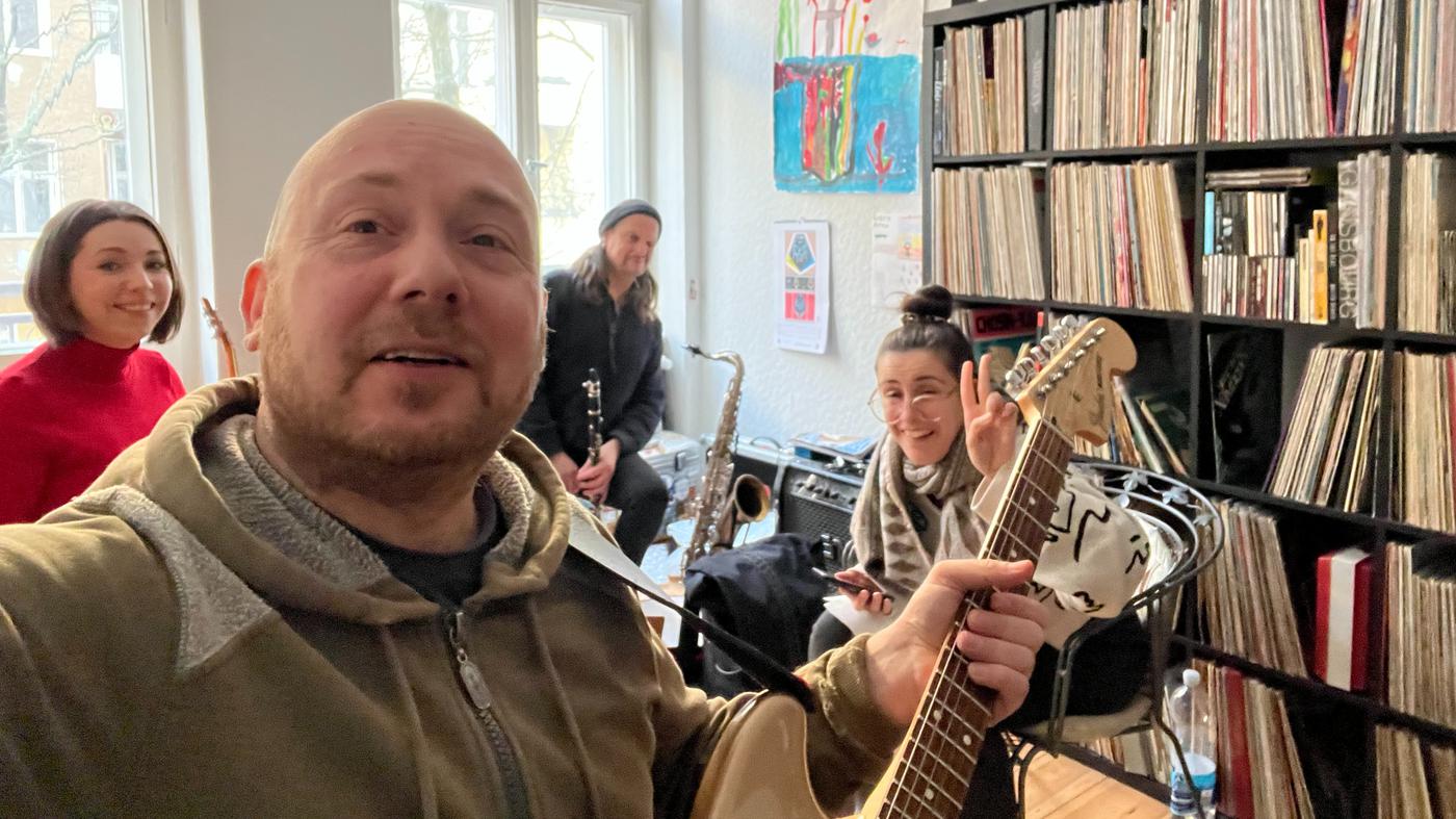 Yuriy Gurzhys Kriegstagebuch: „In der Zukunftsstadt Edenia“