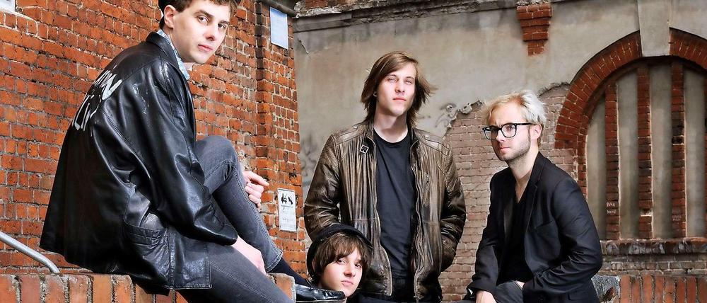 Isolation Berlin beim Pop-Kultur-Festival: Auf dem Bahnhof Zoo im Damenklo