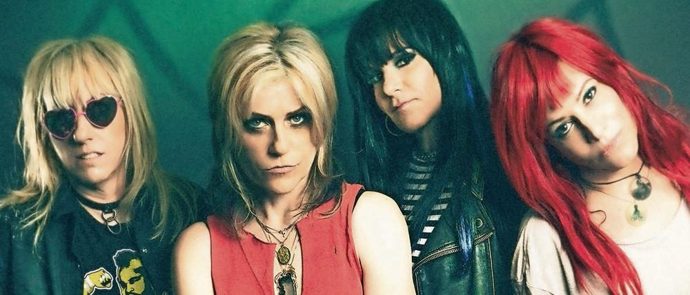 L7 live in Berlin: Krawallschwestern im Monstertruck
