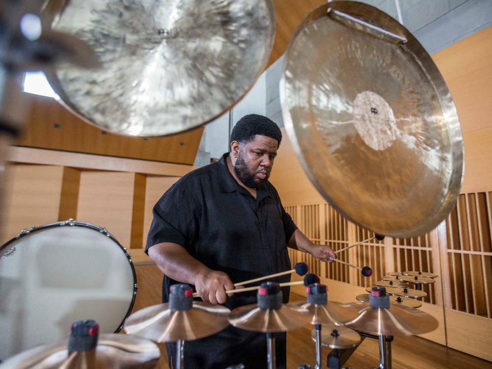 Tyshawn Sorey beim Jazzfest Berlin: Das Viele und das Eine