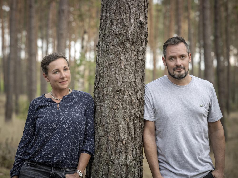 Briefroman von Juli Zeh und Simon Urban: „Zwischen Welten“ entwirft das ...