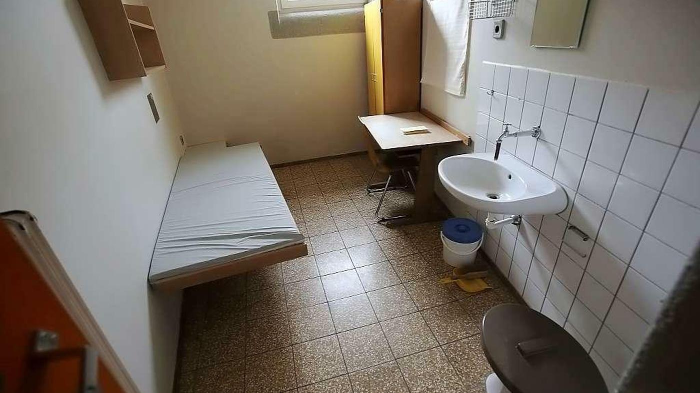 JVA Landsberg: So sieht eine Zelle für Uli Hoeneß aus