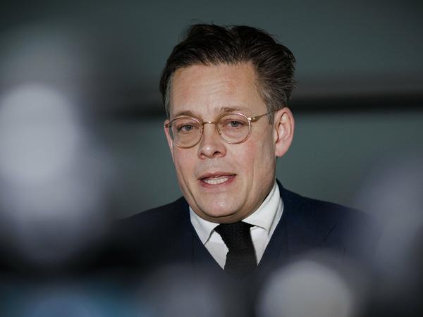 Russische Geheimdienste in Deutschland: Putins Spione sollen ...