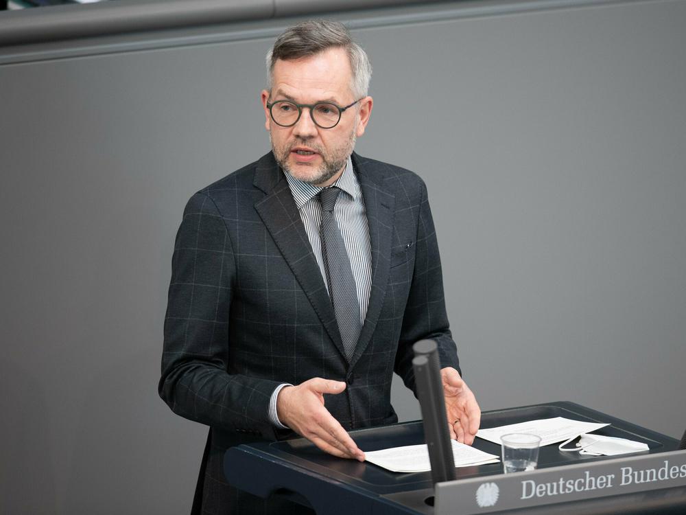 Michael Roth zum Russlandbild der SPD: „Wir dürfen uns nicht hinter ...