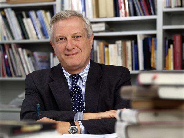 Vier Fragen an Josef Joffe: Was macht die Welt?