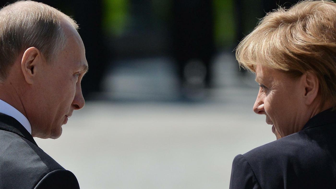 Treffen in Meseberg: Putin und Merkel sind wieder im Gespräch