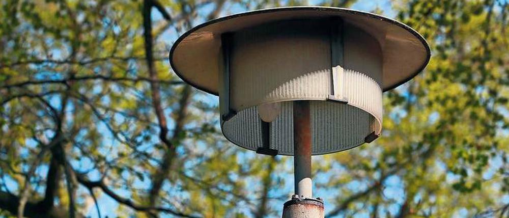 Kühles Licht im Bötzowviertel: LED-Leuchten schicken DDR-Laternen in ...