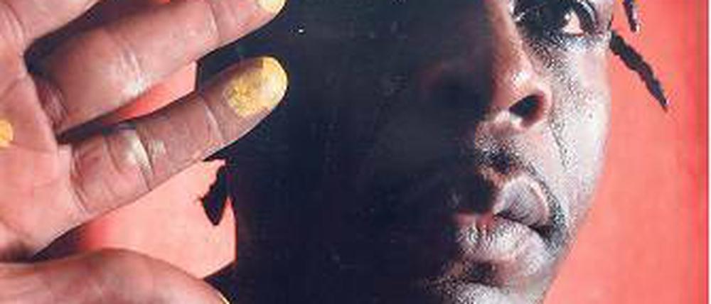 Kultur: Die schönste Wasserflasche der Welt Emmanuel Eni plant ...