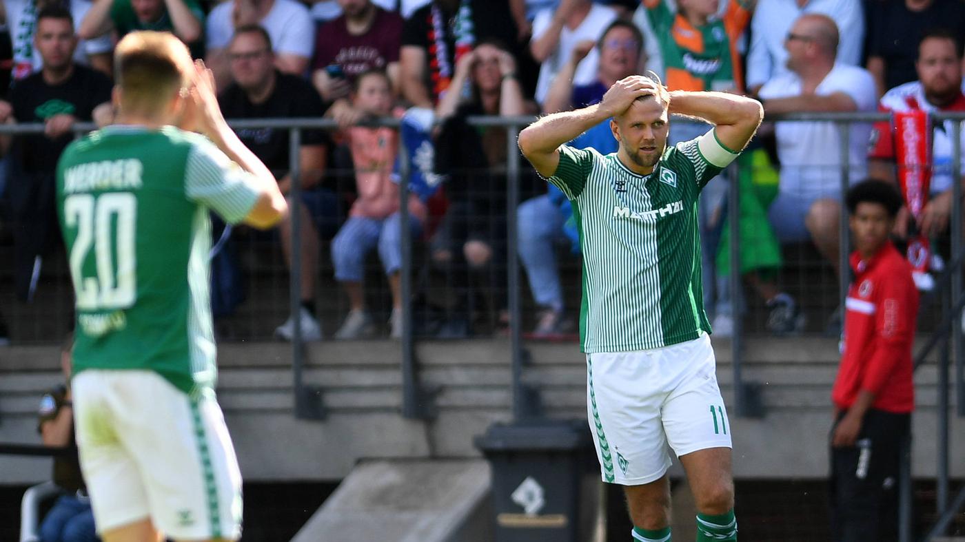 Nach früher Roter Karte und spätem Gegentor: Werder Bremen scheidet in ...