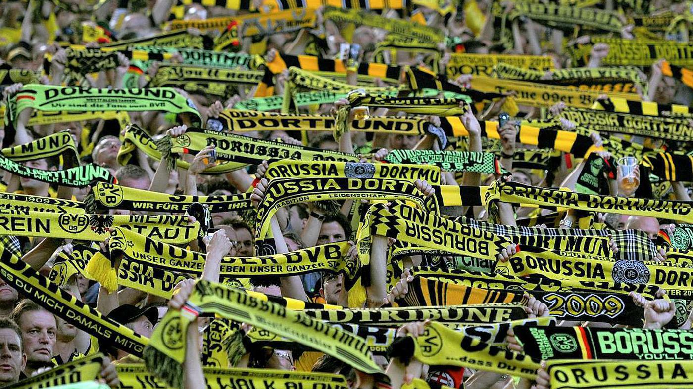 Dortmund: Neonazi-Banner auf BVB-Tribüne