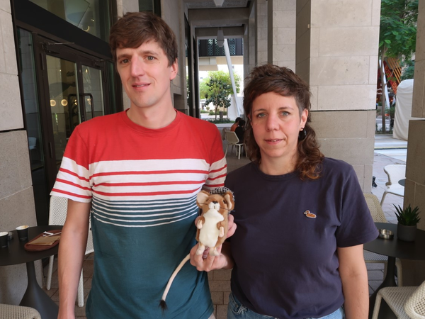 Julia Zeyn und Philipp Beitzel von der mobilen Fanbotschaft: „Der ...