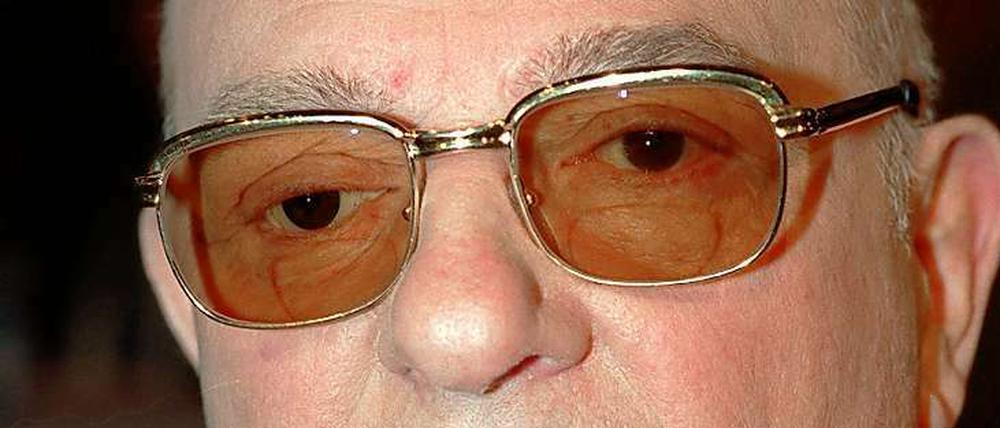 Sprücheerfinder und Trikotwerber: Langjähriger Jägermeister-Chef Günter ...