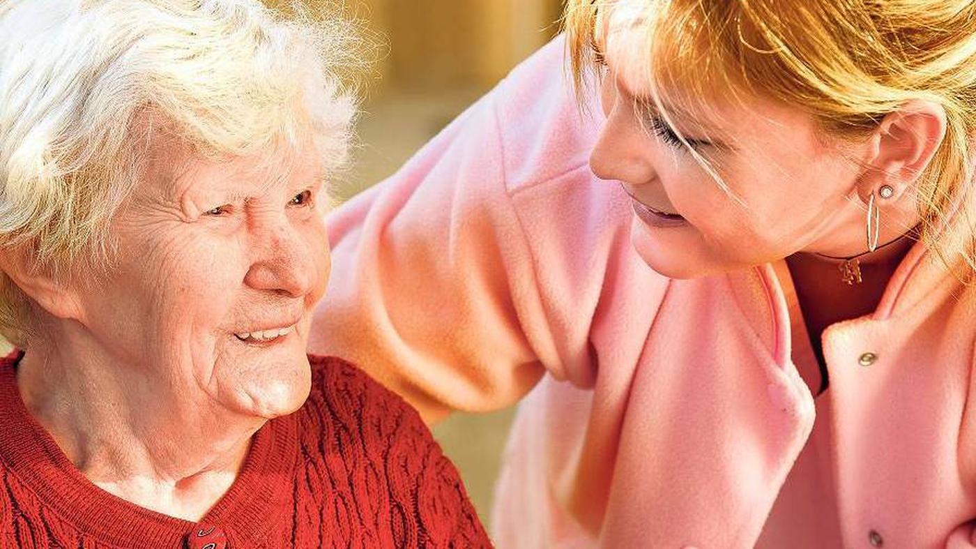 24 Stunden Betreuung: Wie man die richtige Pflege findet